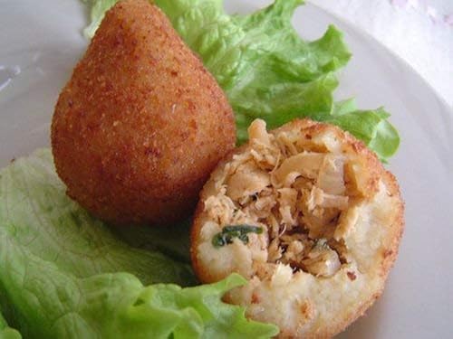 Brazilian Coxinha De Frango e Pao de Queijo Congelado Chicken ...