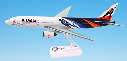 Amazon.com: Flight Miniatures Delta 2002 Olympic 777-200 1:200 Scale ...