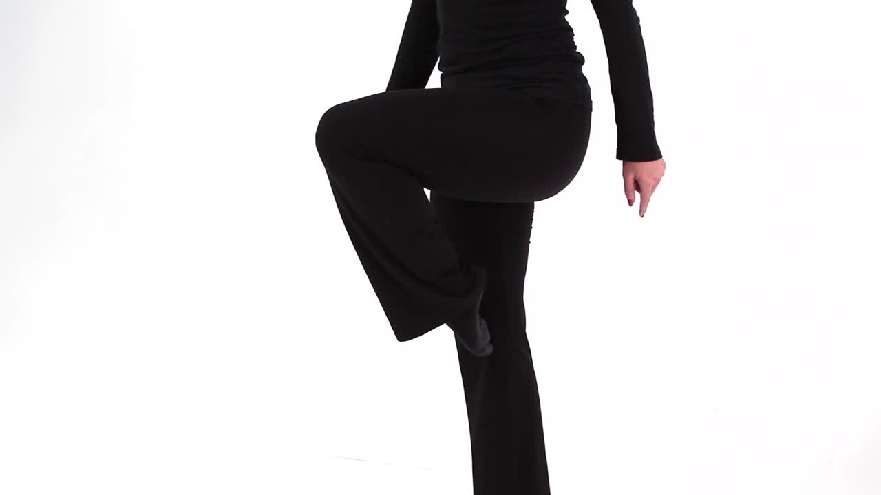 Watch How to Do the Hitch Kick Jazz Dance Move on Amazon Live