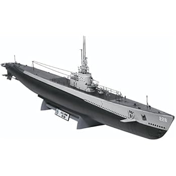 Amazon.com: TRP06801 1:48 Trumpeter DKM U-Boat Type VIIC U-552 [MODEL ...