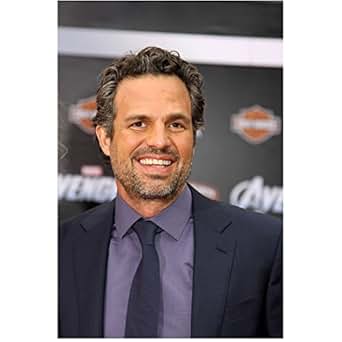 Mark Ruffalo in Scruffy Beard and Sexy Wavy Hair Smiling Brightly 8 x ...
