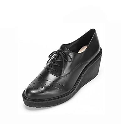 Clarks Game Oval, Womens Lace-up Flats: Amazon.co.uk: Shoes & Bags