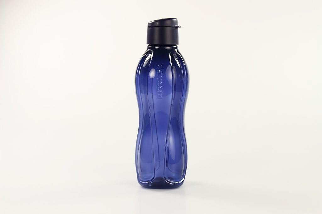 TUPPERWARE Eco Bottle FlipTop 1 L dark blue 27541: Amazon.co.uk ...