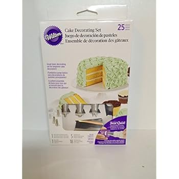 Amazon.com: Wilton Basic Cake Decorating Set: Food Sculpting Tools ...