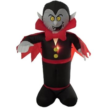 Amazon.com: 4 Foot Halloween Inflatable Vampire 2013 Yard Art ...
