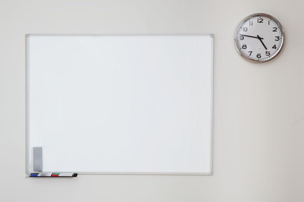 Scribble 900mm x 600mm Super Smooth Magnetic Whiteboard with Silver ...