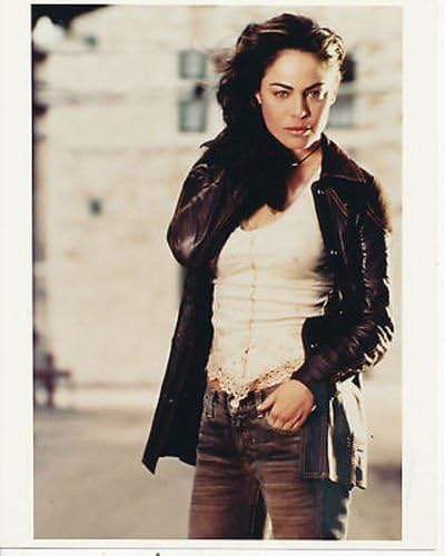 YANCY BUTLER/WITCHBLADE/8X10 COPY PHOTO BB8709 at Amazon's ...
