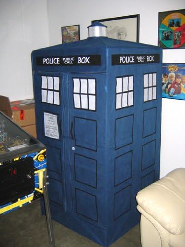 Doctor Who TARDIS Zipper Wardrobe Closet (stands 6 feet): Amazon.ca ...