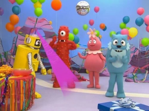 Watch Yo Gabba Gabba Season 2 | Prime Video