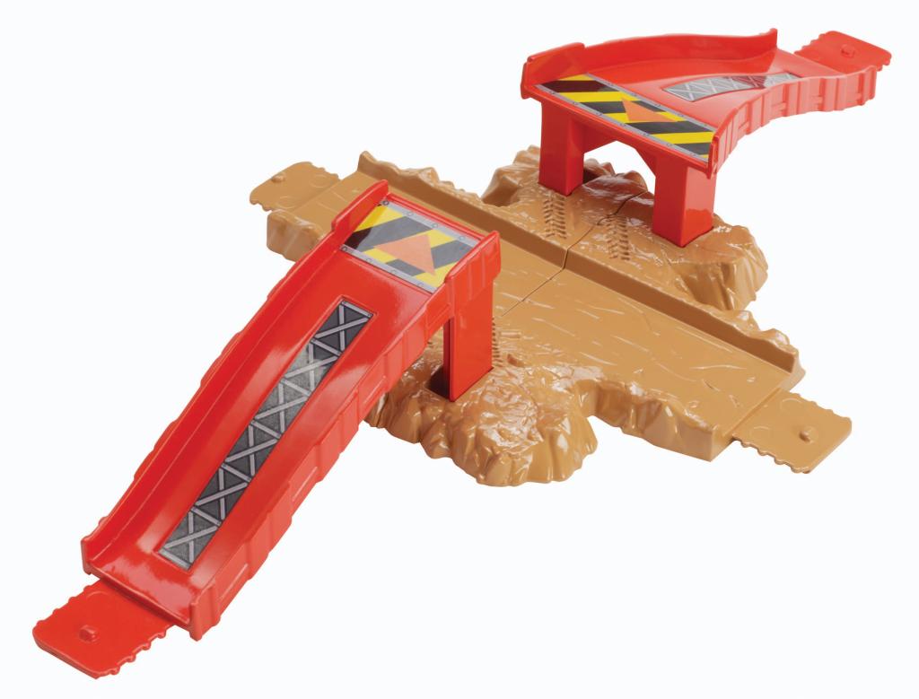 Amazon.com: Hot Wheels Track Builder Crossroad Crash Stunt Pack: Toys ...