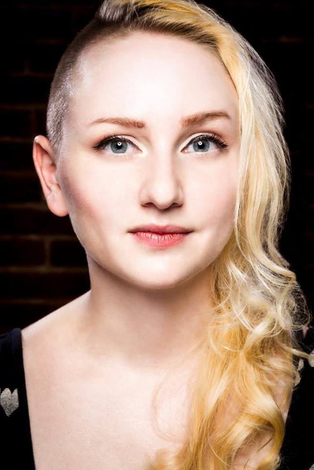 Madeleine Roux - Biographie et Livres Audio | Audible.fr