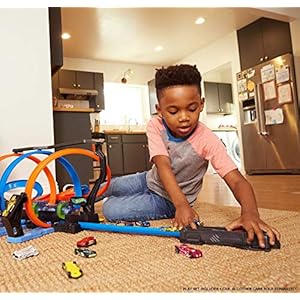 Hot-Wheels-Corkscrew-Crash-Track-Set - Affordable Educational Toys for ...