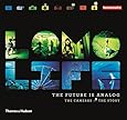 Amazon.com: Lomo Life: The Future is Analog (2 vol set) (9780500544211 ...