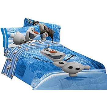 Amazon.com: Disney Frozen Olaf Build a Snowman 72" x 86" Microfiber ...