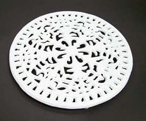 Amazon.com: White Round Shaped Cast Iron Trivet: Kitchen & Dining