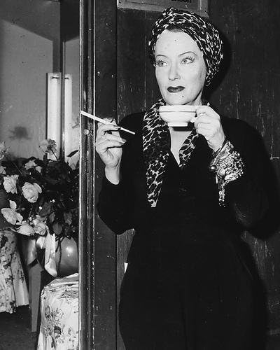 Janet thanks fans after “Control” shoots to Number One 35 Years Later