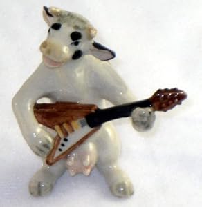 COW HOLSTEIN B & W Band plays Flying V ELECTRIC GUITAR New MINIATURE ...