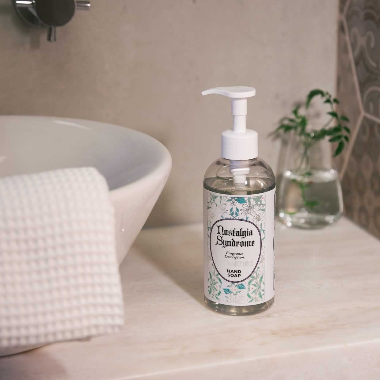 Mua Nostalgia Syndrome Lily & Jasmine Hand Soap, 11.8 fl oz (350 ml ...