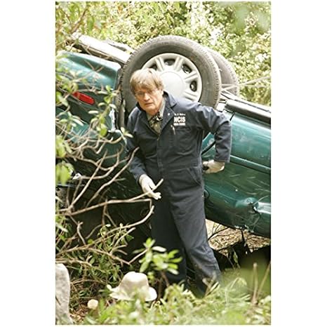 NCIS David McCallum as Dr. Donald "Ducky" Mallard Standing by Over ...