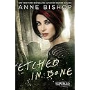 Etched in Bone (A Novel of the Others): Anne Bishop: 9780451474490 ...