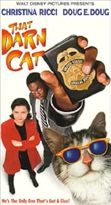 Amazon.com: That Darn Cat [VHS] : Christina Ricci, Doug E. Doug, Dean ...