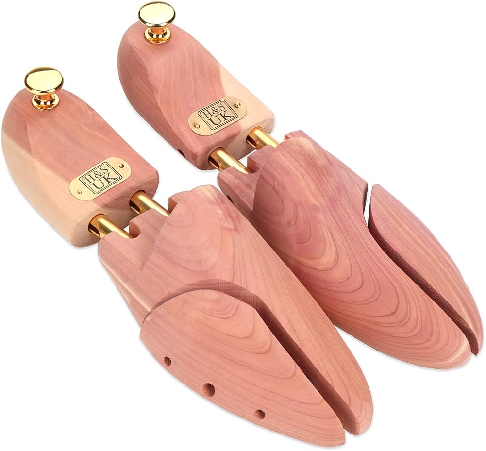 H&S Cedar Wood Shoe Tree Wooden Shoe Stretcher Shaper: Amazon.co.uk ...