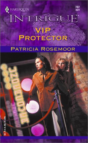 Amazon.com: VIP Protector (Club Undercover) (9780373227075): Rosemoor ...