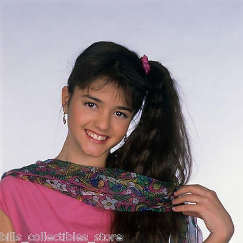 DANICA MCKELLAR THE WONDER YEARS TV SHOW 8X10 PHOTO #E8927 at Amazon's ...