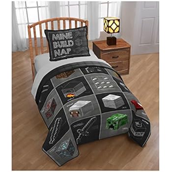 Amazon.com: Minecraft Queen Quilt Set with Sham: Home & Kitchen