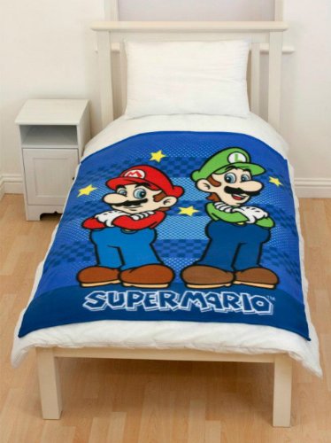 Nintendo Super Mario Race Fleece Blanket: Amazon.co.uk: Kitchen & Home