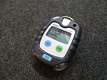 Drager Pac 3500 Oxygen (O2) Personal Gas Detector: Amazon.com ...