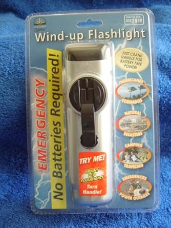 Innovage Outdoor Wind-Up Flashlight: Basic Handheld Flashlights: Amazon ...