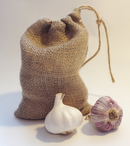 Nutley's 14 x 20cmHessian Garlic Storage Bag with Drawstring: Amazon.co ...