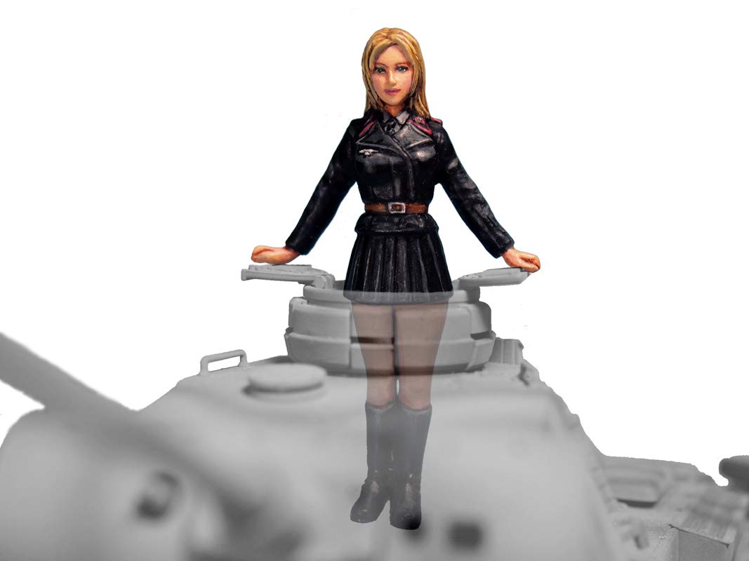Mua Aurora Model 1/35 Figures 'WWII Panzer III Girls' German Panzer ...