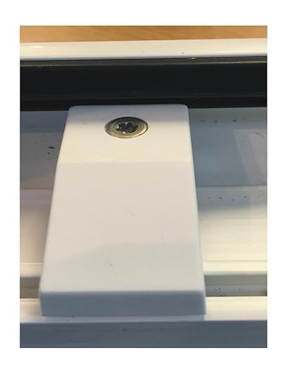 Gardinia Upvc Run Up Riser Block White Window Or Doors 11mm Step ...