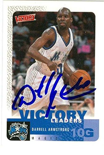 Άρμστρονγκ από άλλον πλανήτη - Cyprus Basket