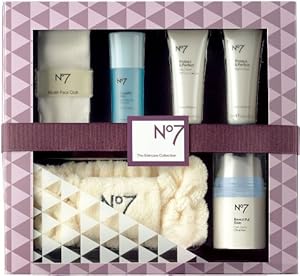 Boots No 7 The Skincare Collection Gift Set: Amazon.co.uk: Beauty