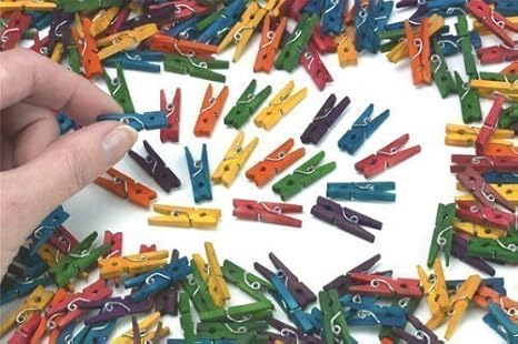 Wooden Mini Pegs - Assorted Colours - Pack of 100: Amazon.co.uk: Toys ...