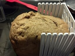 Amazon.com: Black & Decker B6000C Deluxe 3-Pound Bread Maker, White ...