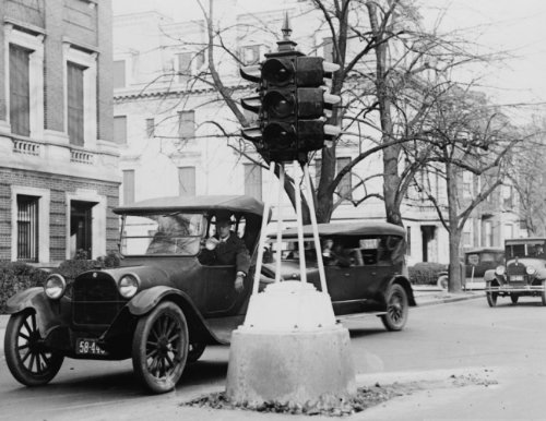 Vintage Traffic Signal for sale | Only 2 left at -70%