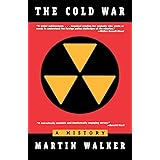 The Cold War: A New History: Gaddis, John Lewis: 9780143038276: Amazon ...