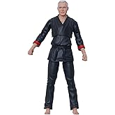 Amazon.com: DIAMOND SELECT TOYS Cobra Kai: Chozen Action Figure : Toys ...