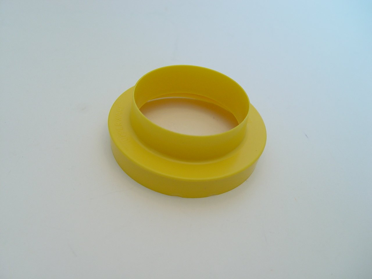 the Yellow Plastic Tupperware 2 in 1 Biscuit Cookie Cutter 2 5/8" D ...