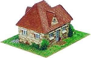 Amazon.com: Refuge 6 Model Kit: Toys & Games