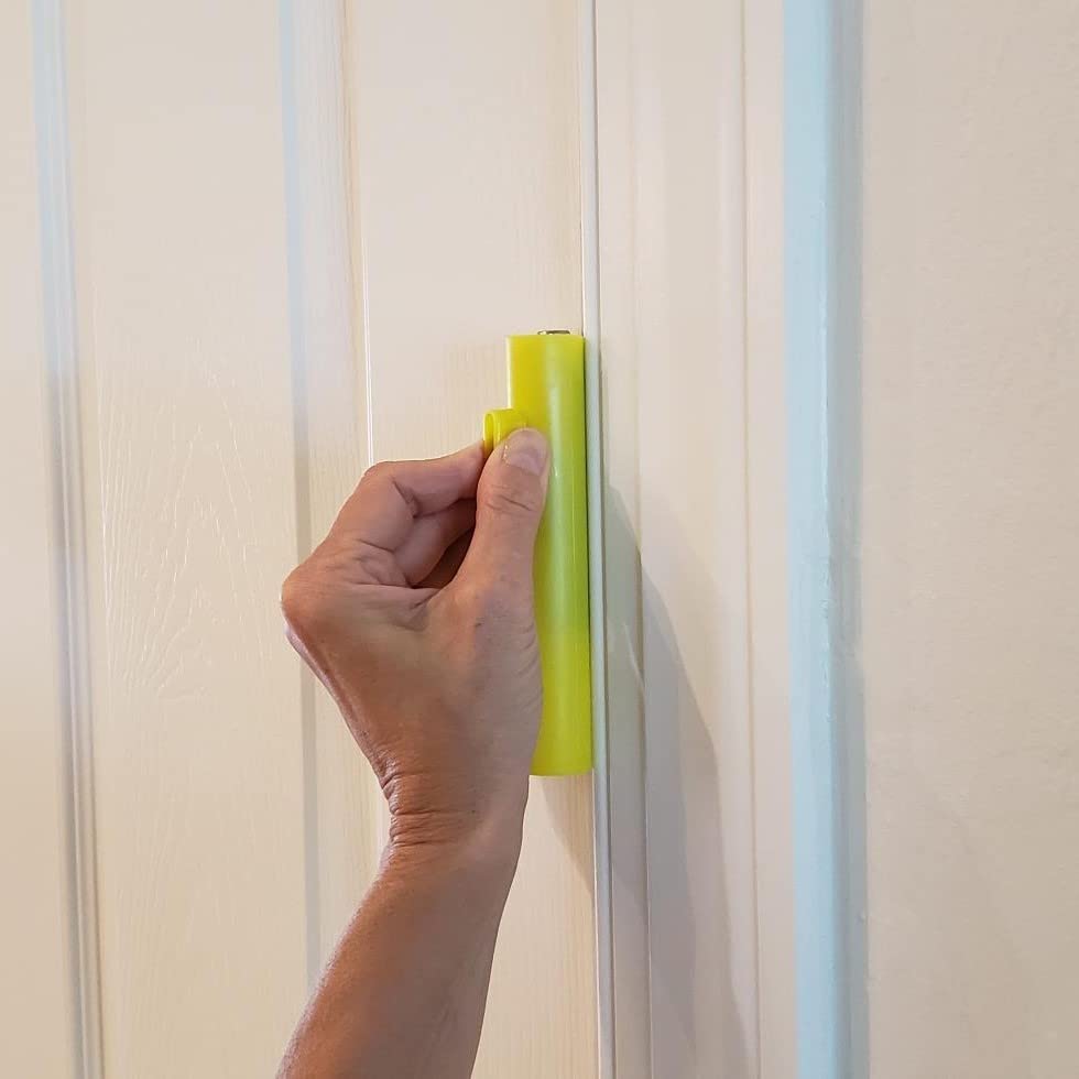 Hinge Hero® Door Hinge Lubrication Tool. Stop Squeaky Door Hinges. No ...