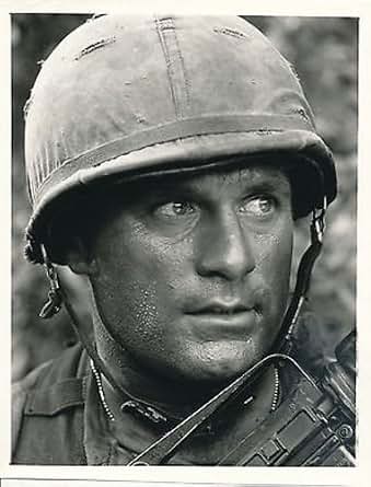 TERENCE KNOX/TOUR OF DUTY/7X9 ORIGINAL PHOTO AA9105 at Amazon's ...