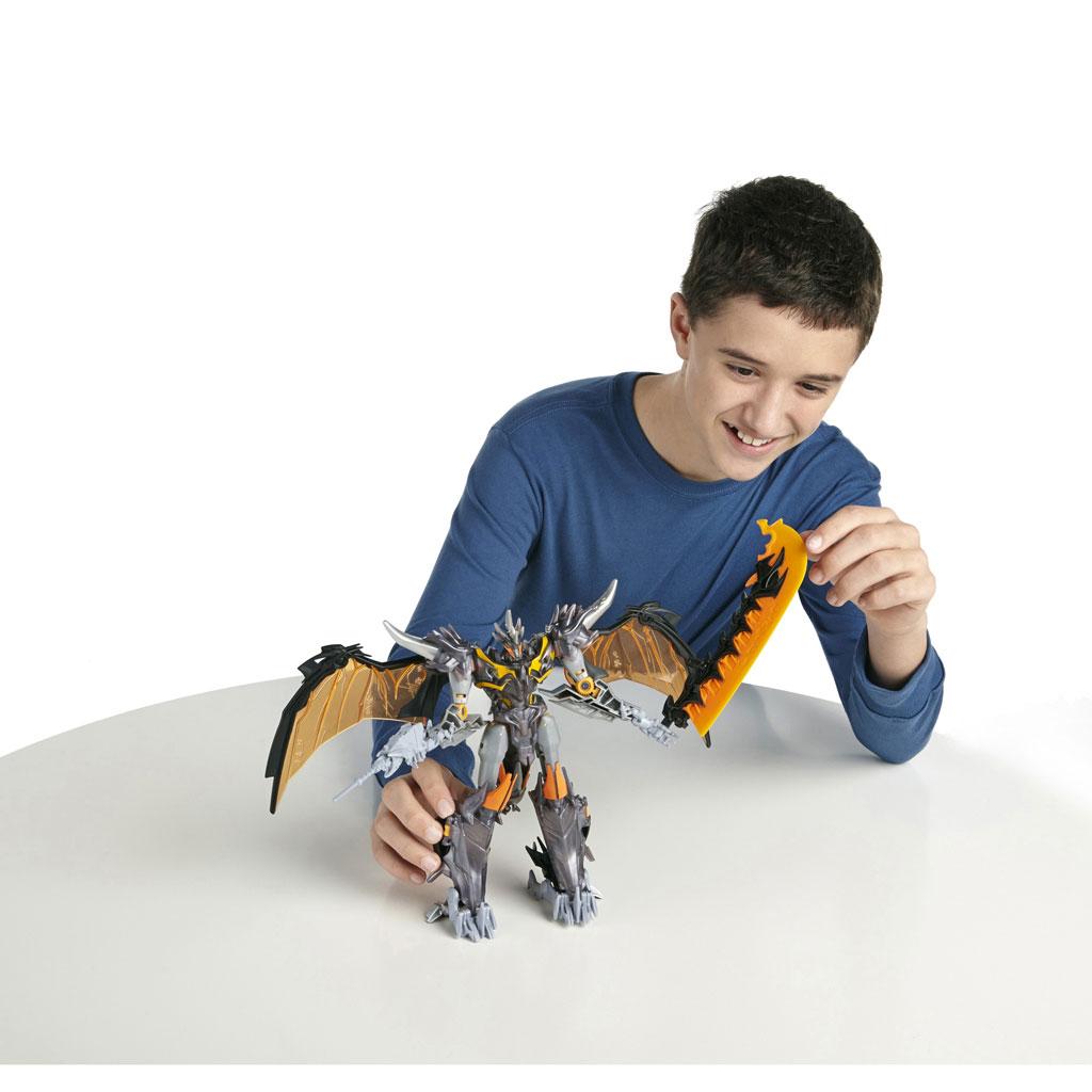 Amazon.com: Transformers Prime Beast Hunters Voyager Class Predaking ...