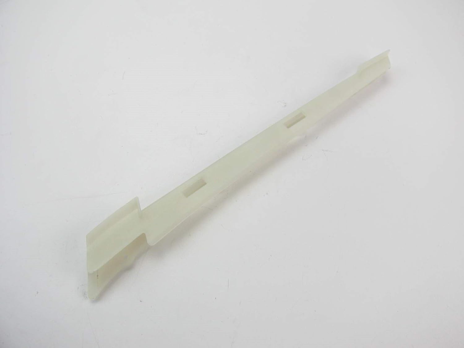 Amazon.com: Genuine Hyundai 86556-3S000 Bumper Bracket Assembly, Front ...