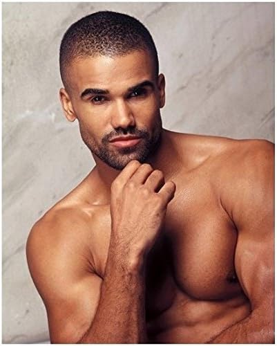 Criminal Minds Shemar Moore Derek Morgan Sexy Close Up Shirtless ...