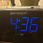 Amazon.com: Emerson SmartSet Projection Alarm Clock Radio with USB ...